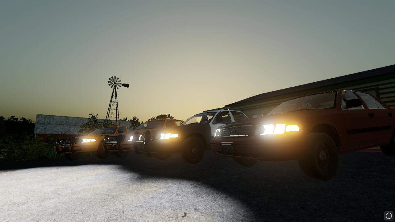 FS19 Ford Crown Victoria v1.2 (2) - Farming simulator 19 / 17 / 15 Mod
